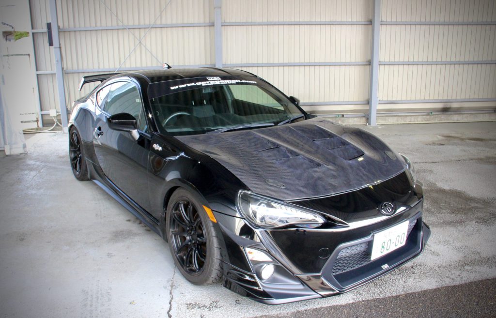 ZN6 86 – Garagemak